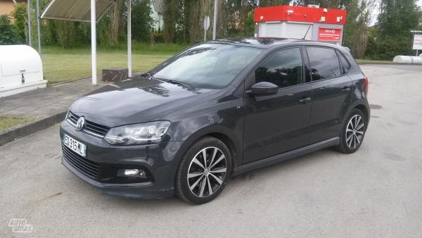 Pelēks Volkswagen Polo 2016 Tauragė, ar dzinēja tilpumu 1.00 L un nobraukumu 181 tūkst. km par 5500 €, foto 4 vietnē AUTOMOTO.COM.LV