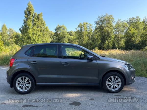 Grey Volkswagen Polo 2016 in Tallinn, with an engine capacity of 1.20 L and mileage of 100 thousand km for 7990 €, photo 3 on AUTOMOTO.COM.LV
