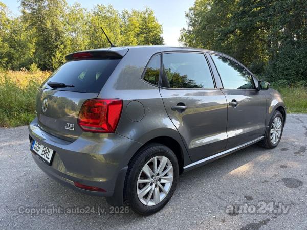 Grey Volkswagen Polo 2016 in Tallinn, with an engine capacity of 1.20 L and mileage of 100 thousand km for 7990 €, photo 4 on AUTOMOTO.COM.LV