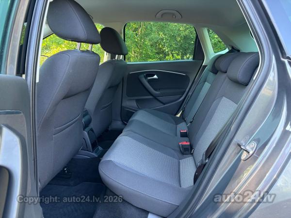 Grey Volkswagen Polo 2016 in Tallinn, with an engine capacity of 1.20 L and mileage of 100 thousand km for 7990 €, photo 8 on AUTOMOTO.COM.LV
