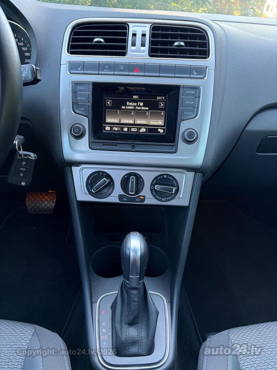 Pelēks Volkswagen Polo 2016 Tallina, ar dzinēja tilpumu 1.20 L un nobraukumu 100 tūkst. km par 7990 €, foto 10 vietnē AUTOMOTO.COM.LV