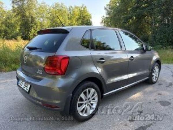 Grey Volkswagen Polo 2016 in Tallinn, with an engine capacity of 1.20 L and mileage of 100 thousand km for 7990 €, photo 6 on AUTOMOTO.COM.LV
