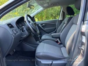 Pelēks Volkswagen Polo 2016 Tallina, ar dzinēja tilpumu 1.20 L un nobraukumu 100 tūkst. km par 7990 €, foto 7 vietnē AUTOMOTO.COM.LV