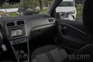 Grey Volkswagen Polo 2016 in Riga, with an engine capacity of 1.20 L and mileage of 157 thousand km for 6990 €, photo 11 on AUTOMOTO.COM.LV