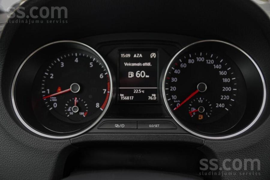 Grey Volkswagen Polo 2016 in Riga, with an engine capacity of 1.20 L and mileage of 157 thousand km for 6990 €, photo 13 on AUTOMOTO.COM.LV