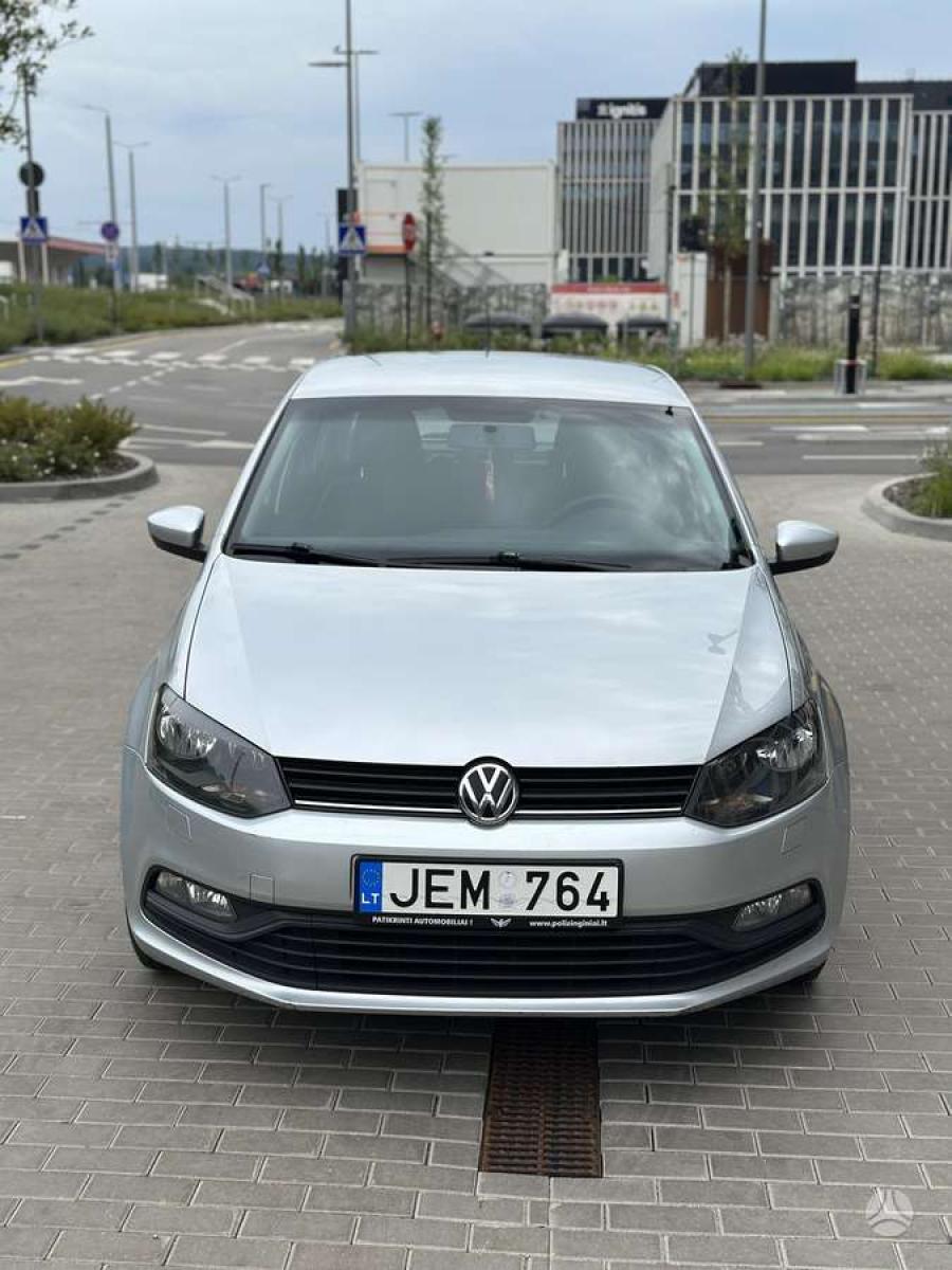 Pelēks Volkswagen Polo 2016 Viļņa, ar dzinēja tilpumu 1.20 L un nobraukumu 201 tūkst. km par 5700 €, foto 3 vietnē AUTOMOTO.COM.LV