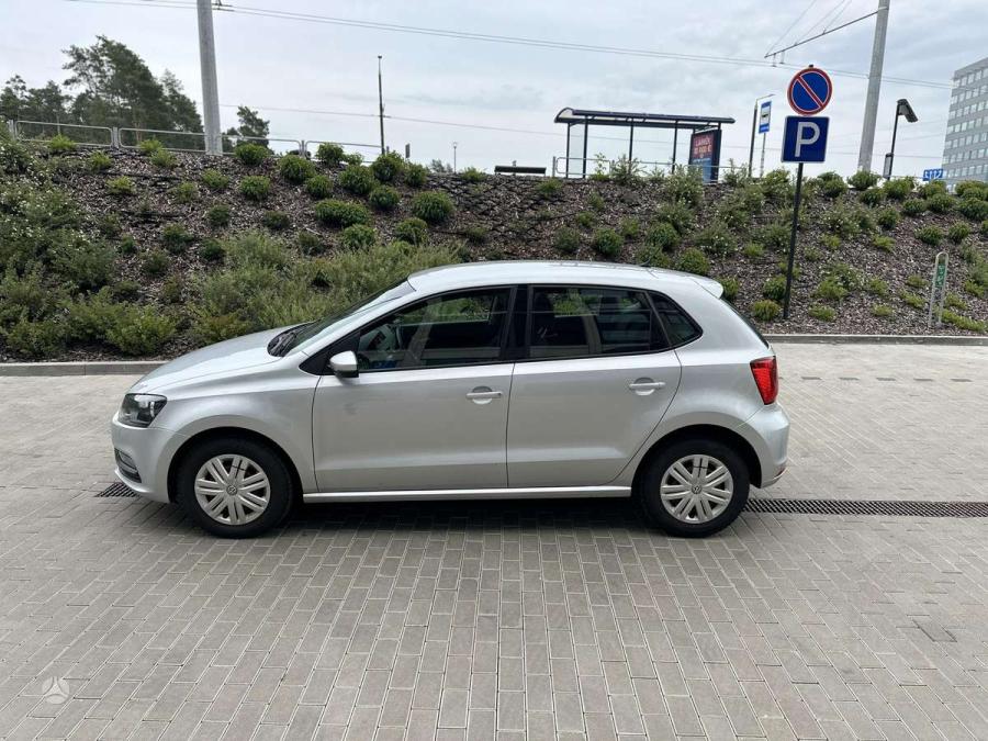 Pelēks Volkswagen Polo 2016 Viļņa, ar dzinēja tilpumu 1.20 L un nobraukumu 201 tūkst. km par 5700 €, foto 5 vietnē AUTOMOTO.COM.LV