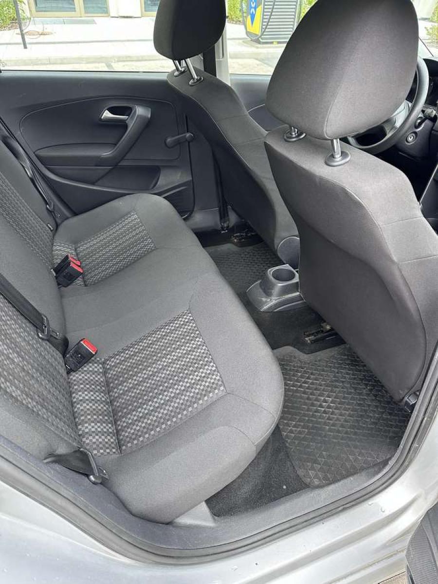Pelēks Volkswagen Polo 2016 Viļņa, ar dzinēja tilpumu 1.20 L un nobraukumu 201 tūkst. km par 5700 €, foto 11 vietnē AUTOMOTO.COM.LV