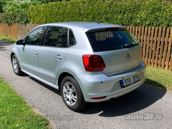 Grey Volkswagen Polo 2017 in Tallinn, with an engine capacity of 1.20 L and mileage of 63 thousand km for 8300 €, photo 3 on AUTOMOTO.COM.LV