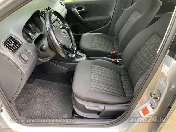 Grey Volkswagen Polo 2017 in Tallinn, with an engine capacity of 1.20 L and mileage of 63 thousand km for 8300 €, photo 5 on AUTOMOTO.COM.LV