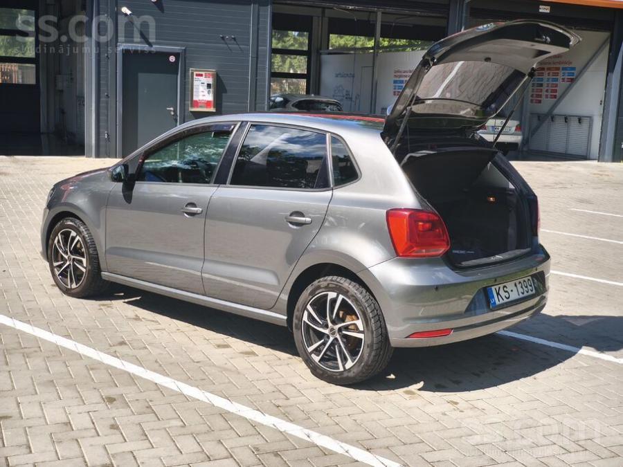 Pelēks Volkswagen Polo 2017 Rīga, ar dzinēja tilpumu 1.40 L un nobraukumu 74 tūkst. km par 6700 €, foto 4 vietnē AUTOMOTO.COM.LV