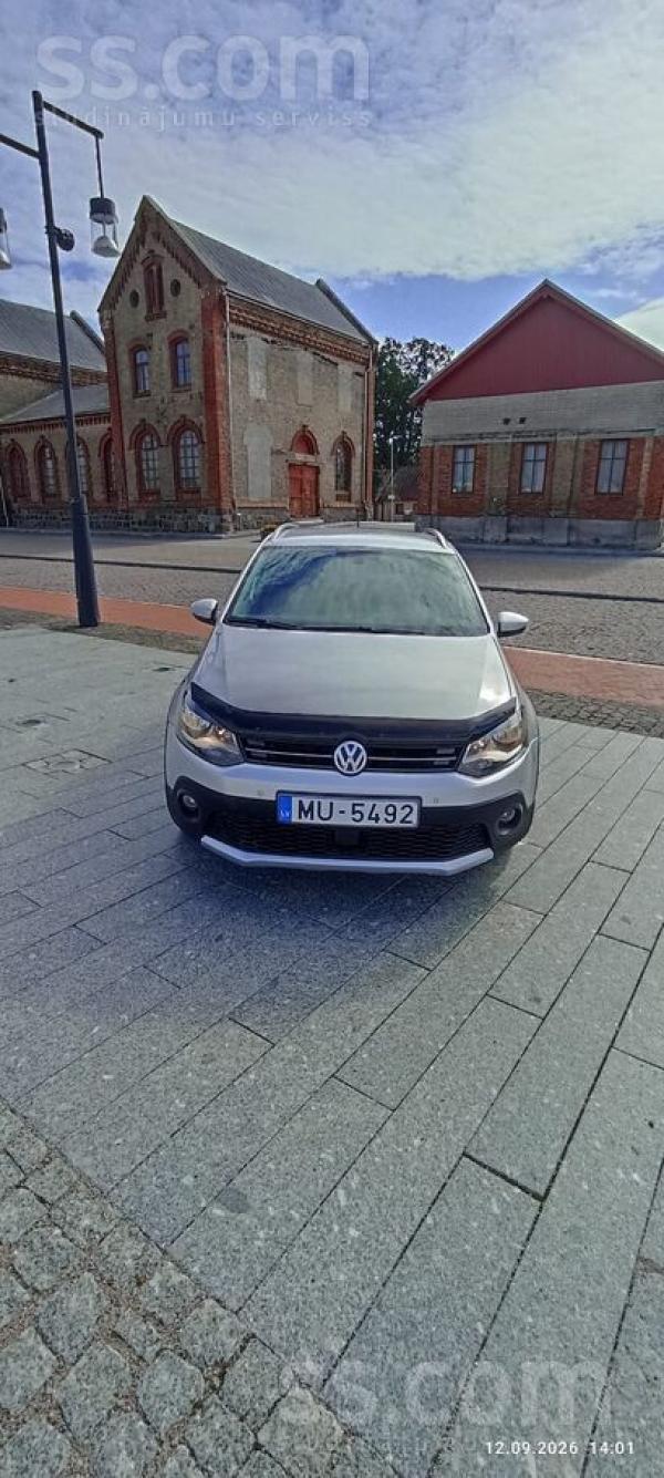Pelēks Volkswagen Polo 2017 Ventspils, ar dzinēja tilpumu 1.20 L un nobraukumu 76 tūkst. km par 10400 €, foto 3 vietnē AUTOMOTO.COM.LV