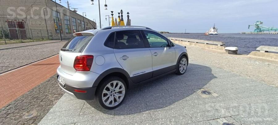 Pelēks Volkswagen Polo 2017 Ventspils, ar dzinēja tilpumu 1.20 L un nobraukumu 76 tūkst. km par 9850 €, foto 6 vietnē AUTOMOTO.COM.LV