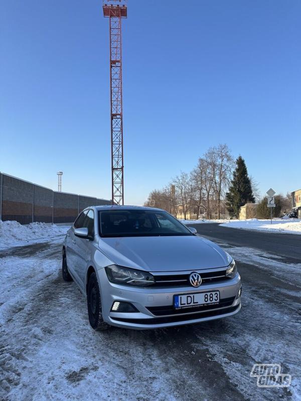 Серый Фольксваген Поло 2018 в Мажейкяй, объемом двигателя 1.00 л и пробегом 133 тыс. км за 8000 €, фото 2 на AUTOMOTO.COM.LV