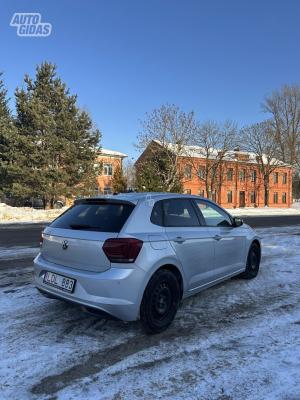 Grey Volkswagen Polo 2018 in Mazeikiai, with an engine capacity of 1.00 L and mileage of 133 thousand km for 8200 €, photo 4 on AUTOMOTO.COM.LV
