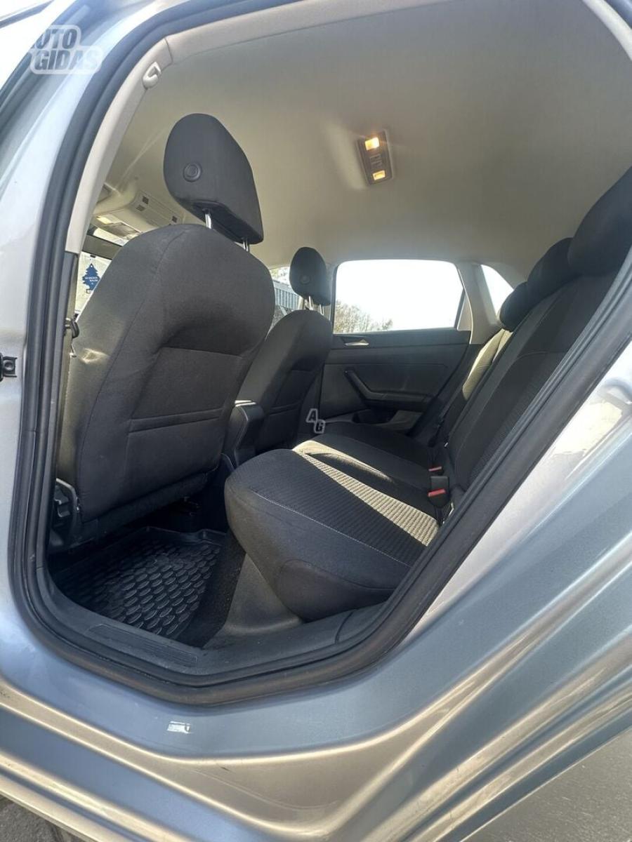 Pelēks Volkswagen Polo 2018 Mažeikiai, ar dzinēja tilpumu 1.00 L un nobraukumu 133 tūkst. km par 6800 €, foto 1 vietnē AUTOMOTO.COM.LV