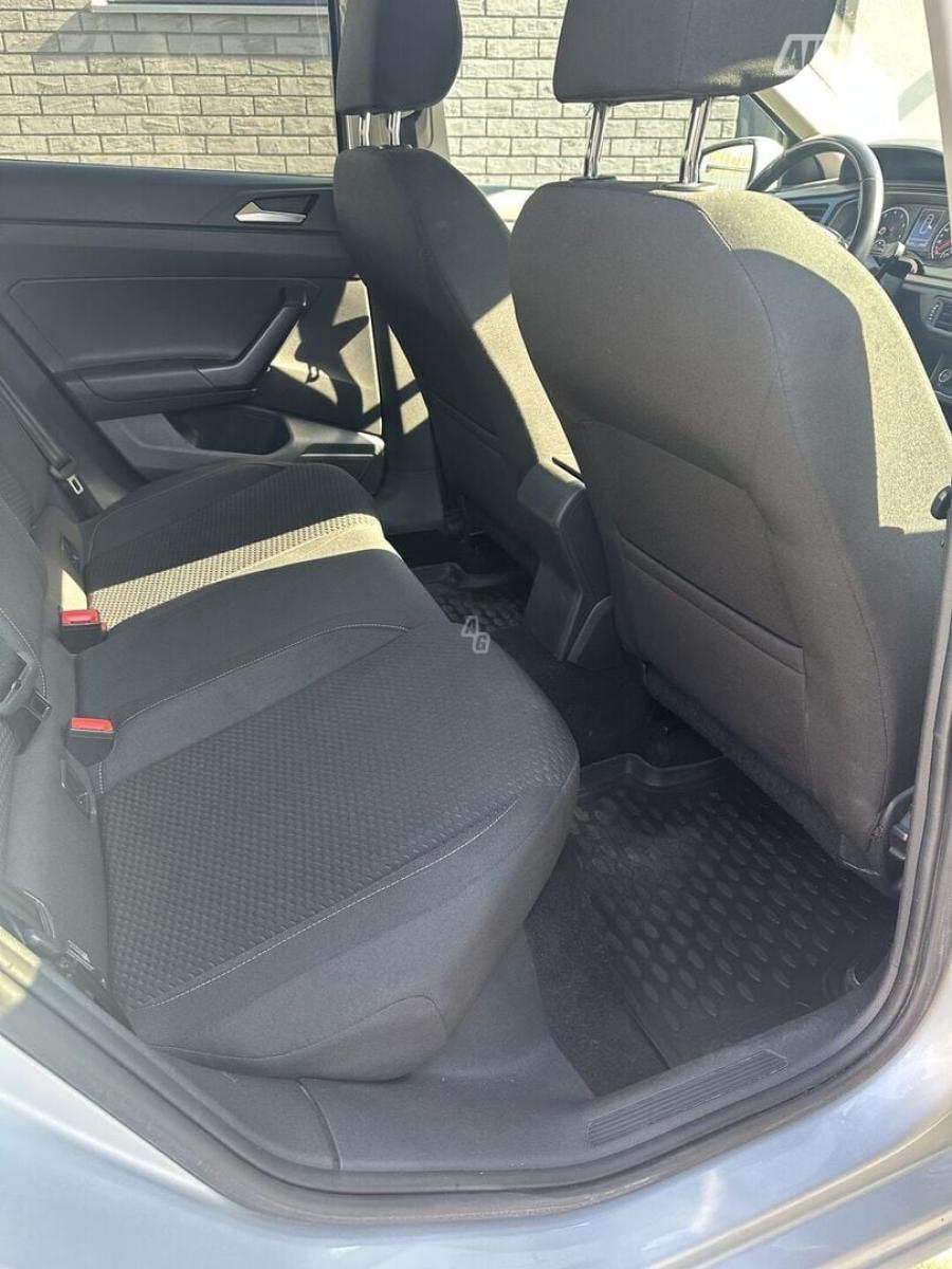 Pelēks Volkswagen Polo 2018 Mažeikiai, ar dzinēja tilpumu 1.00 L un nobraukumu 133 tūkst. km par 6800 €, foto 3 vietnē AUTOMOTO.COM.LV