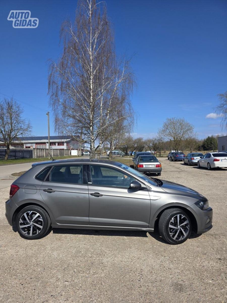 Grey Volkswagen Polo 2018 in Vilnius, with an engine capacity of 1.60 L and mileage of 281 thousand km for 7200 €, photo 6 on AUTOMOTO.COM.LV