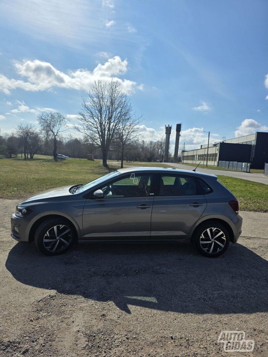 Grey Volkswagen Polo 2018 in Vilnius, with an engine capacity of 1.60 L and mileage of 281 thousand km for 7200 €, photo 9 on AUTOMOTO.COM.LV