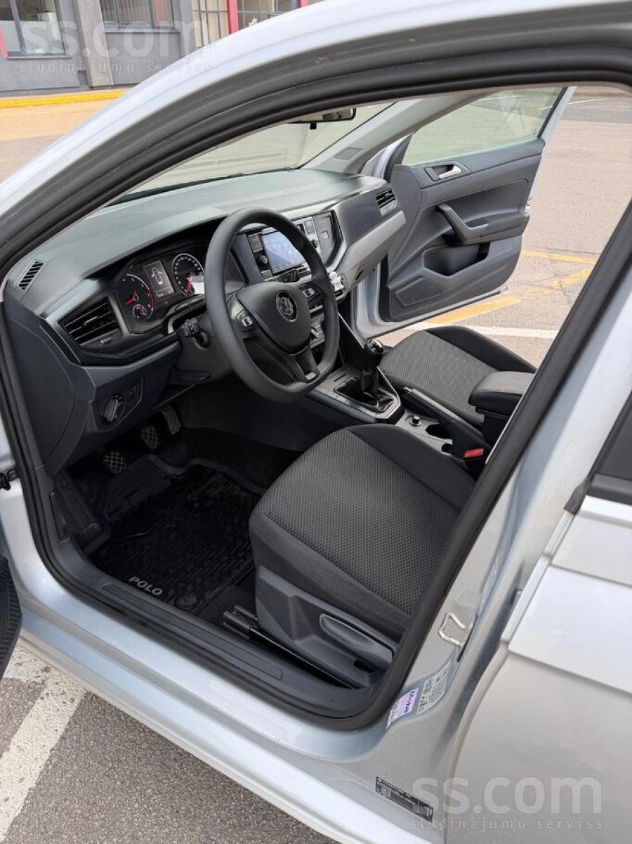 Pelēks Volkswagen Polo 2018 Rīga, ar dzinēja tilpumu 1.00 L un nobraukumu 131 tūkst. km par 6900 €, foto 9 vietnē AUTOMOTO.COM.LV