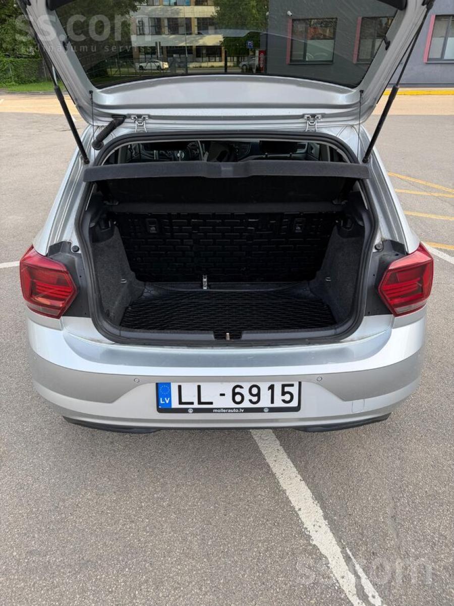 Pelēks Volkswagen Polo 2018 Rīga, ar dzinēja tilpumu 1.00 L un nobraukumu 131 tūkst. km par 6900 €, foto 13 vietnē AUTOMOTO.COM.LV
