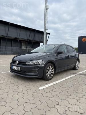 Pelēks Volkswagen Polo 2018 Jelgava, ar dzinēja tilpumu 1.60 L un nobraukumu 188 tūkst. km par 7200 €, foto  vietnē AUTOMOTO.COM.LV