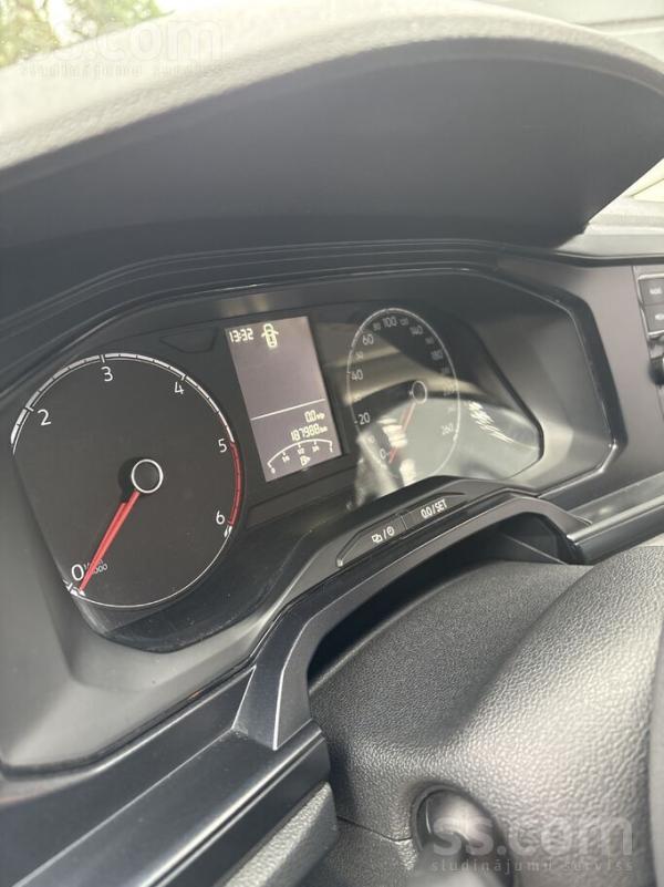 Grey Volkswagen Polo 2018 in Jelgava, with an engine capacity of 1.60 L and mileage of 188 thousand km for 7200 €, photo 7 on AUTOMOTO.COM.LV