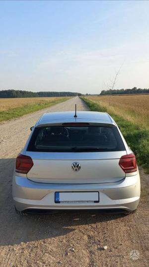 Grey Volkswagen Polo 2019 in Klaipeda, with an engine capacity of 1.60 L and mileage of 120 thousand km for 9500 €, photo 4 on AUTOMOTO.COM.LV
