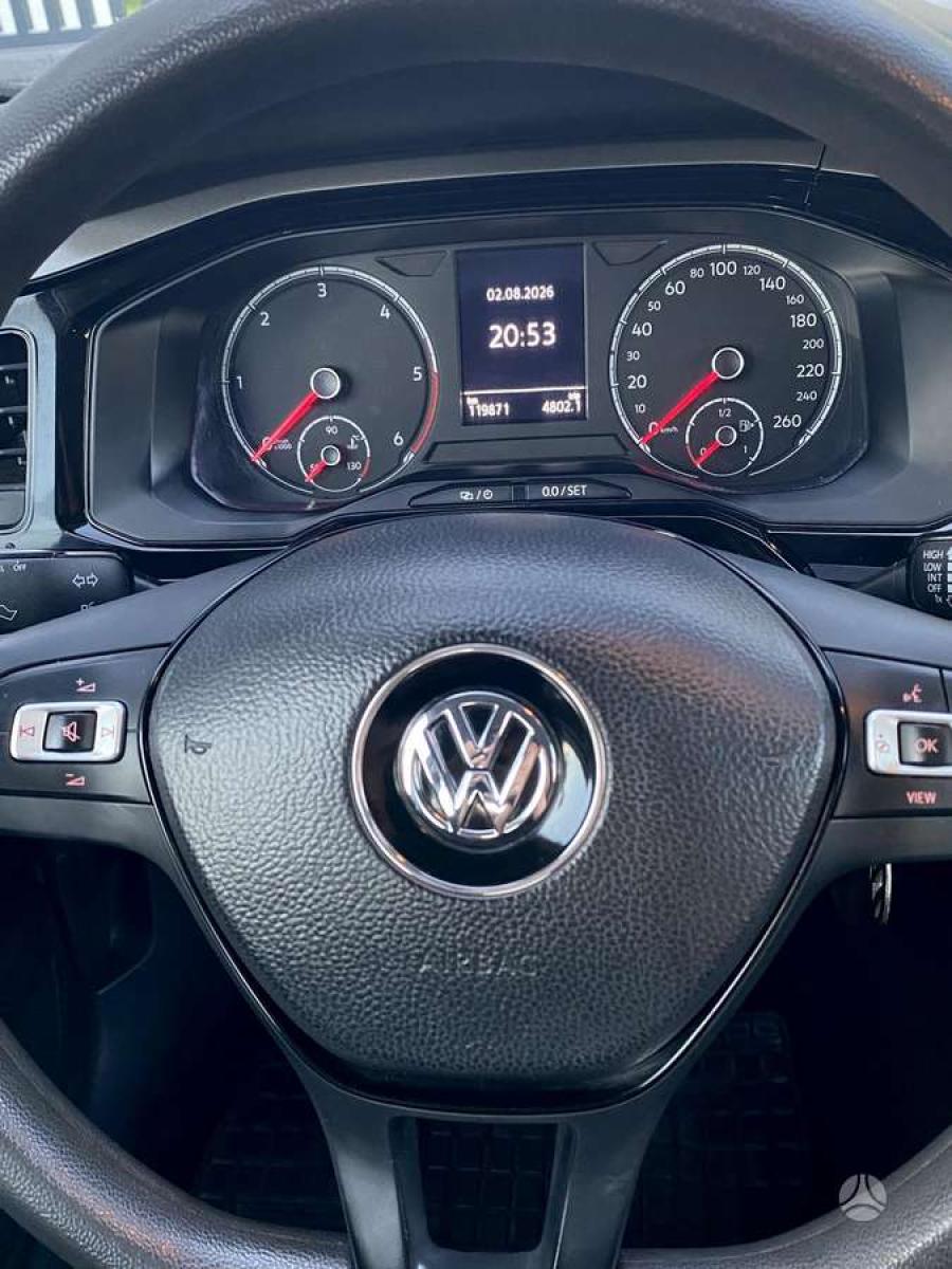 Grey Volkswagen Polo 2019 in Klaipeda, with an engine capacity of 1.60 L and mileage of 120 thousand km for 9500 €, photo 9 on AUTOMOTO.COM.LV