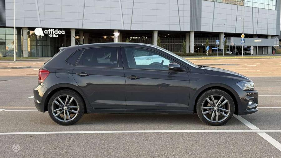 Grey Volkswagen Polo 2019 in Vilnius, with an engine capacity of 1.60 L and mileage of 203 thousand km for 10500 €, photo 4 on AUTOMOTO.COM.LV
