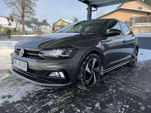 Grey Volkswagen Polo 2020 in Kaunas, with an engine capacity of 1.98 L and mileage of 35 thousand km for 16450 €, photo 4 on AUTOMOTO.COM.LV