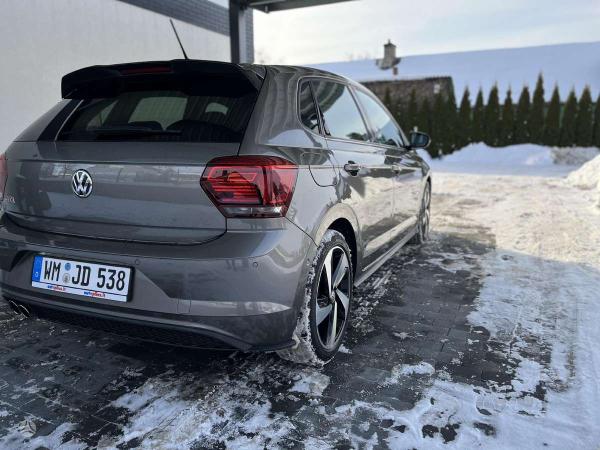 Grey Volkswagen Polo 2020 in Kaunas, with an engine capacity of 1.98 L and mileage of 35 thousand km for 16450 €, photo 8 on AUTOMOTO.COM.LV