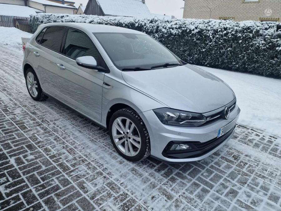 Pelēks Volkswagen Polo 2021 Marijampole, ar dzinēja tilpumu 1.00 L un nobraukumu 7 tūkst. km par 10500 €, foto 1 vietnē AUTOMOTO.COM.LV