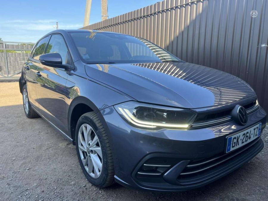 Pelēks Volkswagen Polo 2022 Kauņa, ar dzinēja tilpumu 1.00 L un nobraukumu 72 tūkst. km par 10900 €, foto 4 vietnē AUTOMOTO.COM.LV