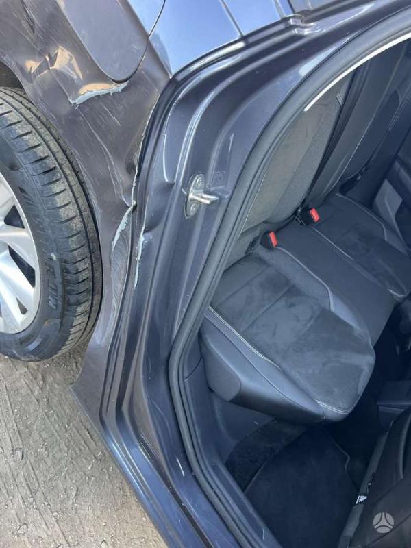 Pelēks Volkswagen Polo 2022 Kauņa, ar dzinēja tilpumu 1.00 L un nobraukumu 72 tūkst. km par 10900 €, foto 9 vietnē AUTOMOTO.COM.LV