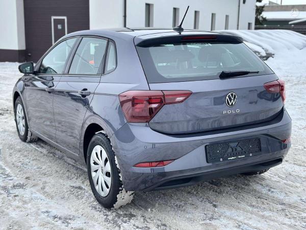 Pelēks Volkswagen Polo 2023 Telšiai, ar dzinēja tilpumu 1.00 L un nobraukumu 412 tūkst. km par 16500 €, foto 5 vietnē AUTOMOTO.COM.LV