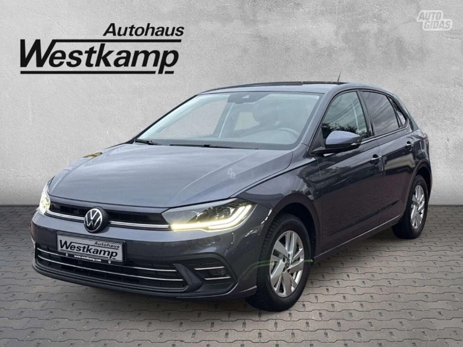 Pelēks Volkswagen Polo 2024 Kauņa, ar dzinēja tilpumu 1.00 L un nobraukumu 15 tūkst. km par 25418 €, foto 1 vietnē AUTOMOTO.COM.LV