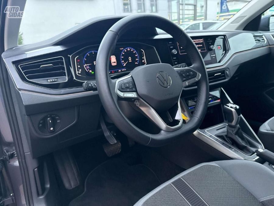 Pelēks Volkswagen Polo 2024 Kauņa, ar dzinēja tilpumu 1.00 L un nobraukumu 15 tūkst. km par 25418 €, foto 9 vietnē AUTOMOTO.COM.LV