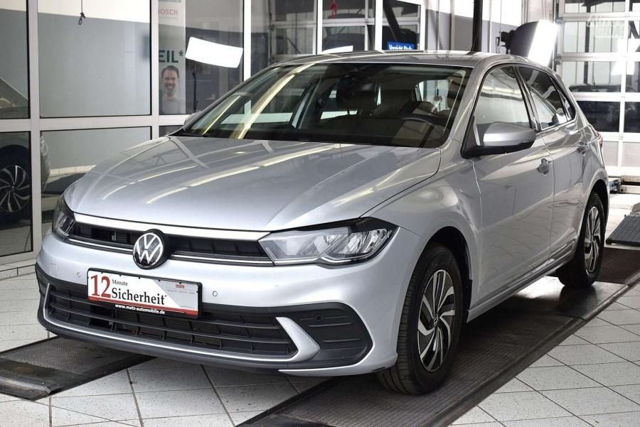 Pelēks Volkswagen Polo 2024 Kauņa, ar dzinēja tilpumu 1.00 L un nobraukumu 14 tūkst. km par 22045 €, foto 1 vietnē AUTOMOTO.COM.LV