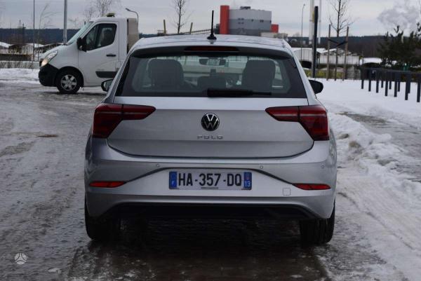 Grey Volkswagen Polo 2024 in Vilnius, with an engine capacity of 1.00 L and mileage of 6 thousand km for 21200 €, photo 5 on AUTOMOTO.COM.LV