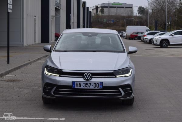 Pelēks Volkswagen Polo 2024 Viļņa, ar dzinēja tilpumu 1.00 L un nobraukumu 6 tūkst. km par 19500 €, foto 2 vietnē AUTOMOTO.COM.LV