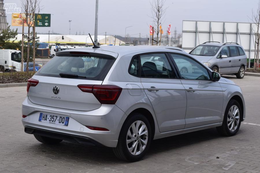 Grey Volkswagen Polo 2024 in Vilnius, with an engine capacity of 1.00 L and mileage of 6 thousand km for 19500 €, photo 5 on AUTOMOTO.COM.LV