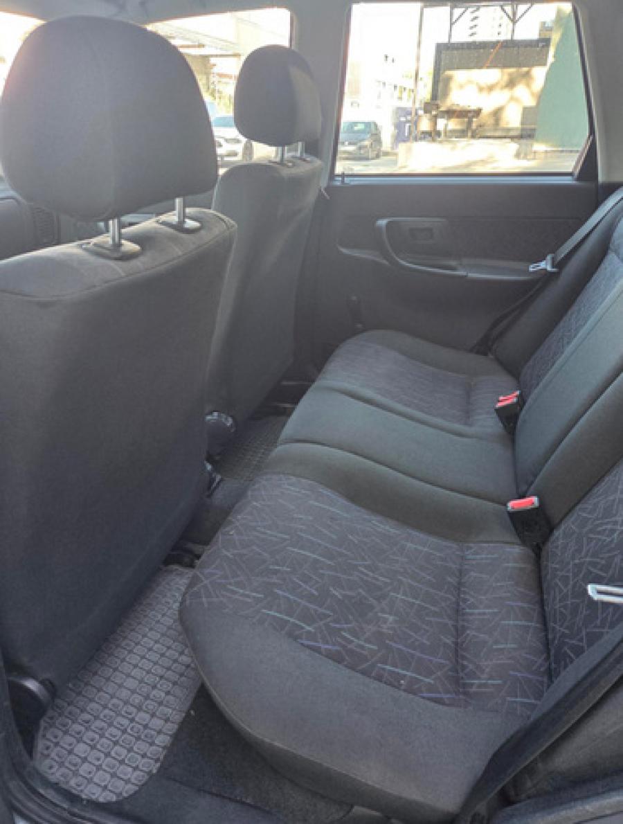Pelēks Volkswagen Polo 1997 Tallina, ar dzinēja tilpumu 1.40 L un nobraukumu 151 tūkst. km par 950 €, foto 6 vietnē AUTOMOTO.COM.LV