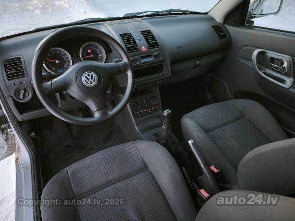 Grey Volkswagen Polo 2001 in Tartu, with an engine capacity of 1.40 L and mileage of 218 thousand km for 599 €, photo 11 on AUTOMOTO.COM.LV