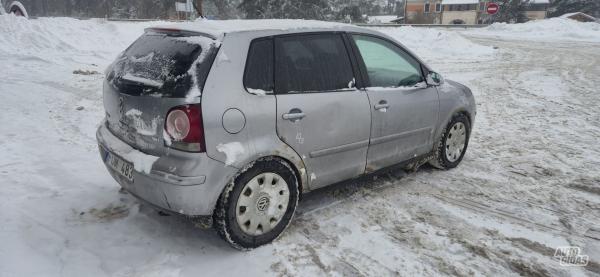 Pelēks Volkswagen Polo 2005 Šauļi, ar dzinēja tilpumu 1.40 L un nobraukumu 3222 tūkst. km par 850 €, foto 3 vietnē AUTOMOTO.COM.LV