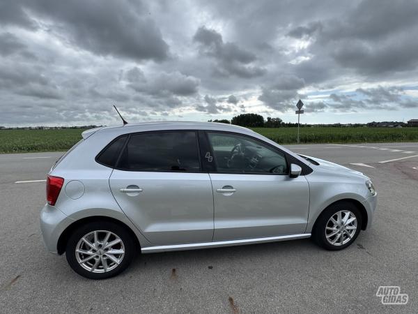 Grey Volkswagen Polo 2011 in Klaipeda, with an engine capacity of 1.40 L and mileage of 127 thousand km for 5300 €, photo 6 on AUTOMOTO.COM.LV