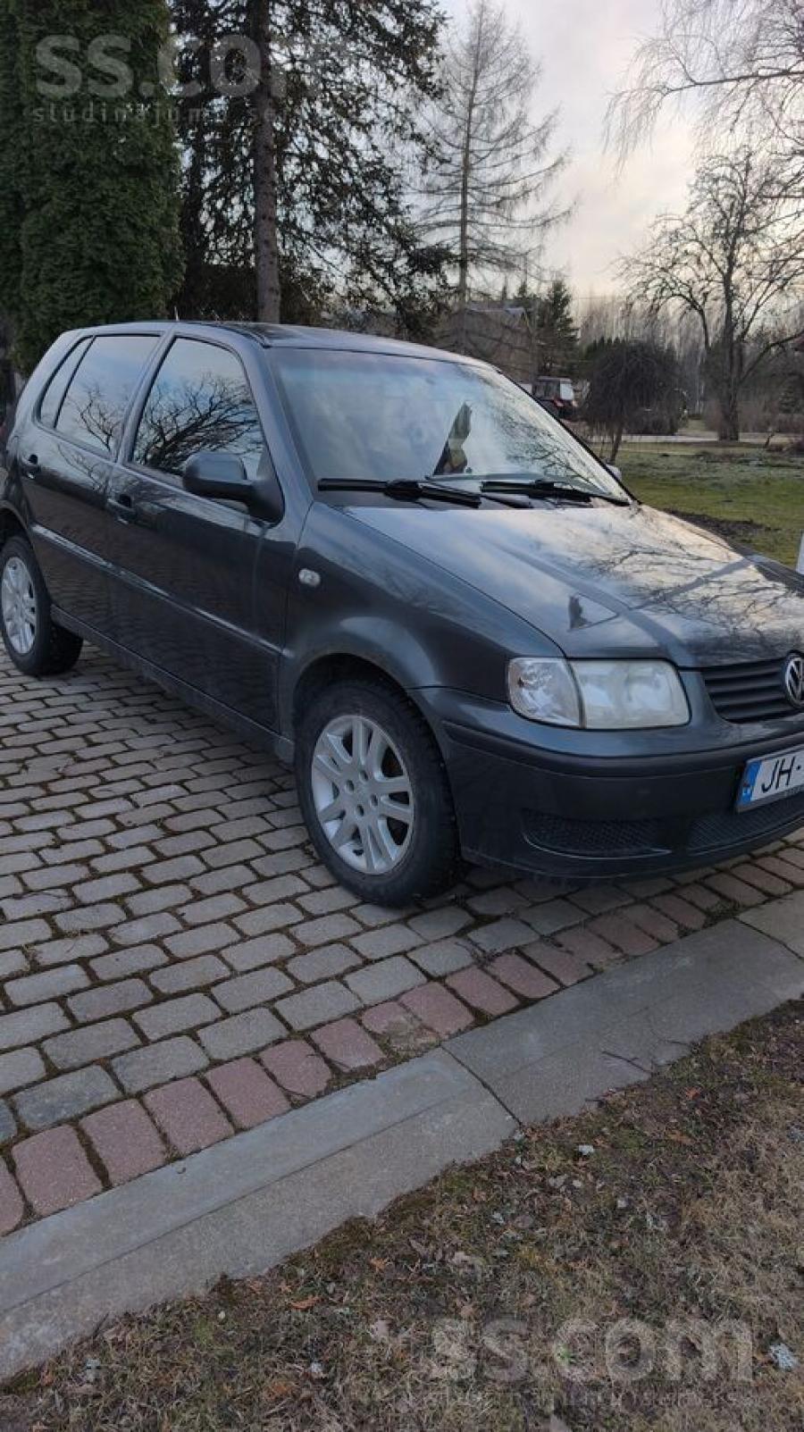 Volkswagen Polo 2000 Ogre, ar dzinēja tilpumu 1.40 L un nobraukumu 330 tūkst. km par 900 €, foto 3 vietnē AUTOMOTO.COM.LV