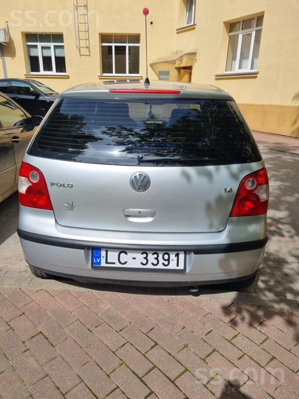 Volkswagen Polo 2002 in Valmiera, with an engine capacity of 1.40 L and mileage of 224 thousand km for 1200 €, photo 3 on AUTOMOTO.COM.LV