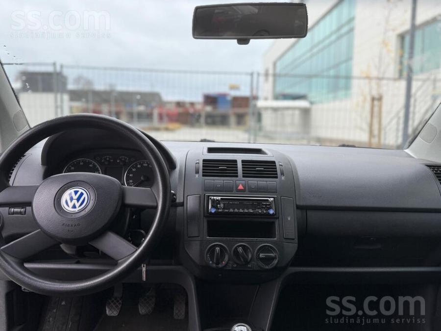 Volkswagen Polo 2002 in Riga, with an engine capacity of 1.40 L and mileage of 0 thousand km for 1600 €, photo 3 on AUTOMOTO.COM.LV