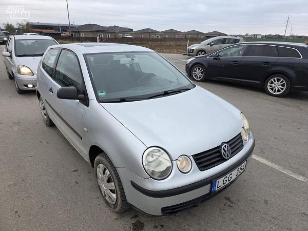 Volkswagen Polo 2002 Kauņa, ar dzinēja tilpumu 1.20 L un nobraukumu 215 tūkst. km par 400 €, foto 3 vietnē AUTOMOTO.COM.LV